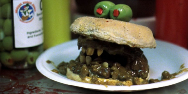 ‘Poultrygeist’: La frita repulsión – Animal Gourmet