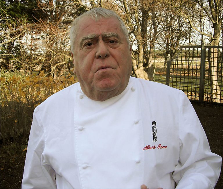 Muere Albert Roux, chef que revolucionó la comida de Gran Bretaña ...