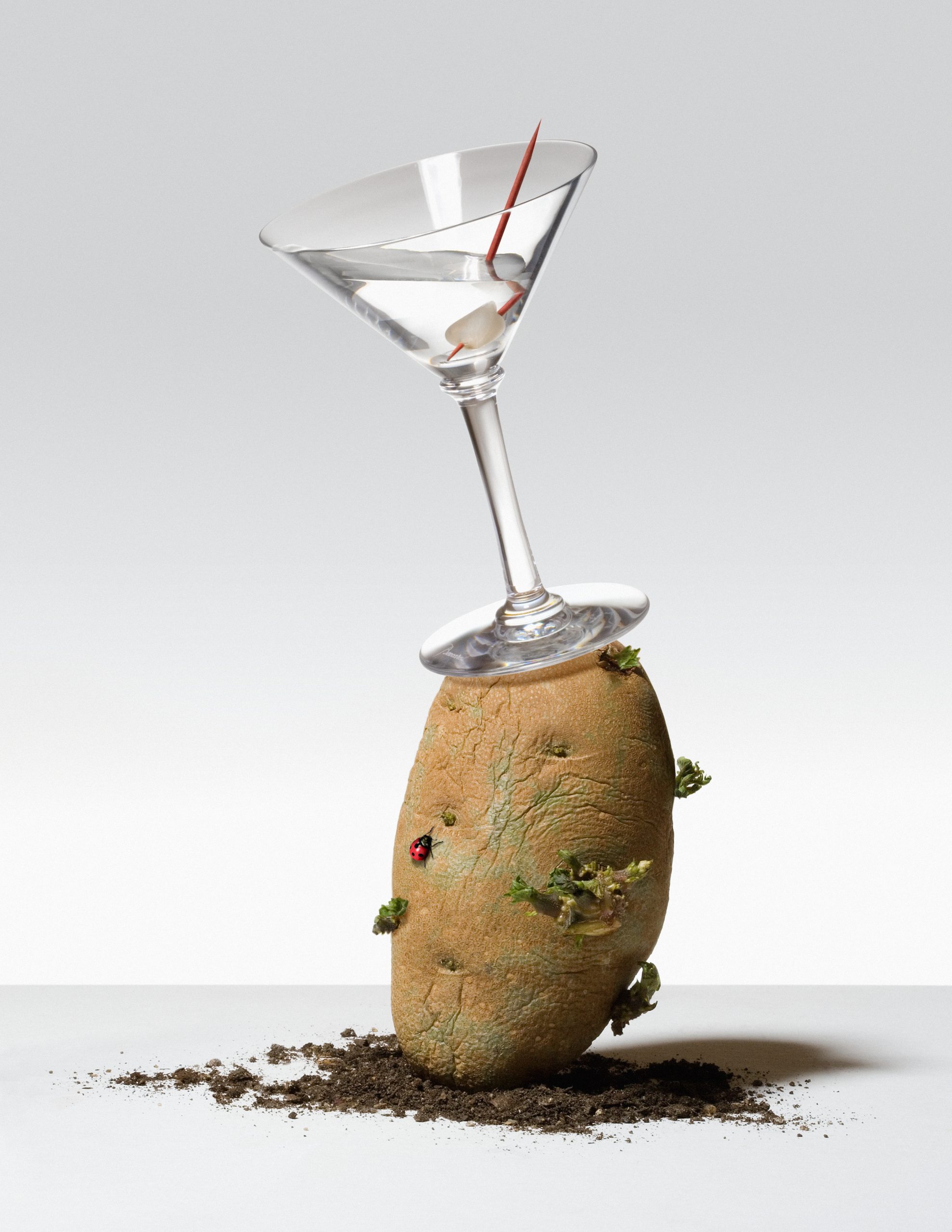 De las trincheras al bar: la historia del vodka en el frente de guerra